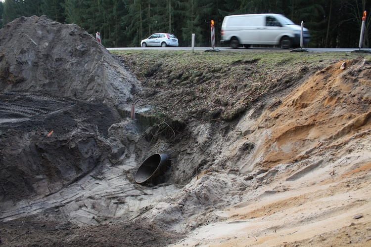 An der B 96 wird schon wieder gebaut