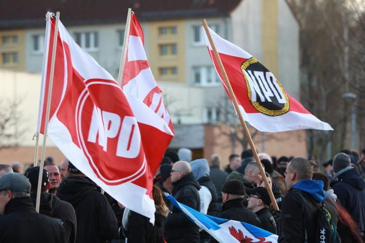 NPD-Plakate werden wieder eingezogen