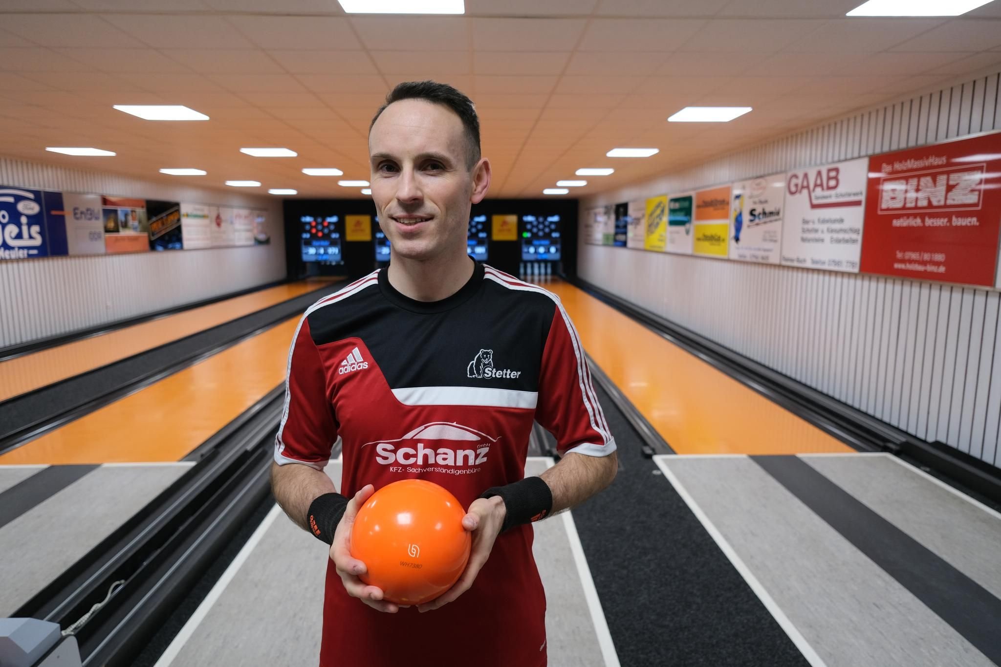 Dreimal die Woche bis zu zweieinhalb Stunden auf der Kegelbahn