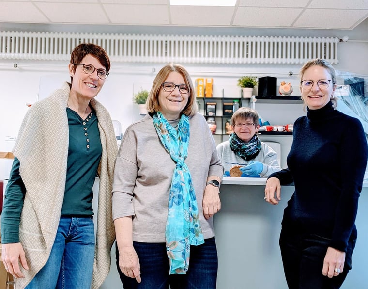 Spende an die EKS von Firma Hannusch Industrieelektronik