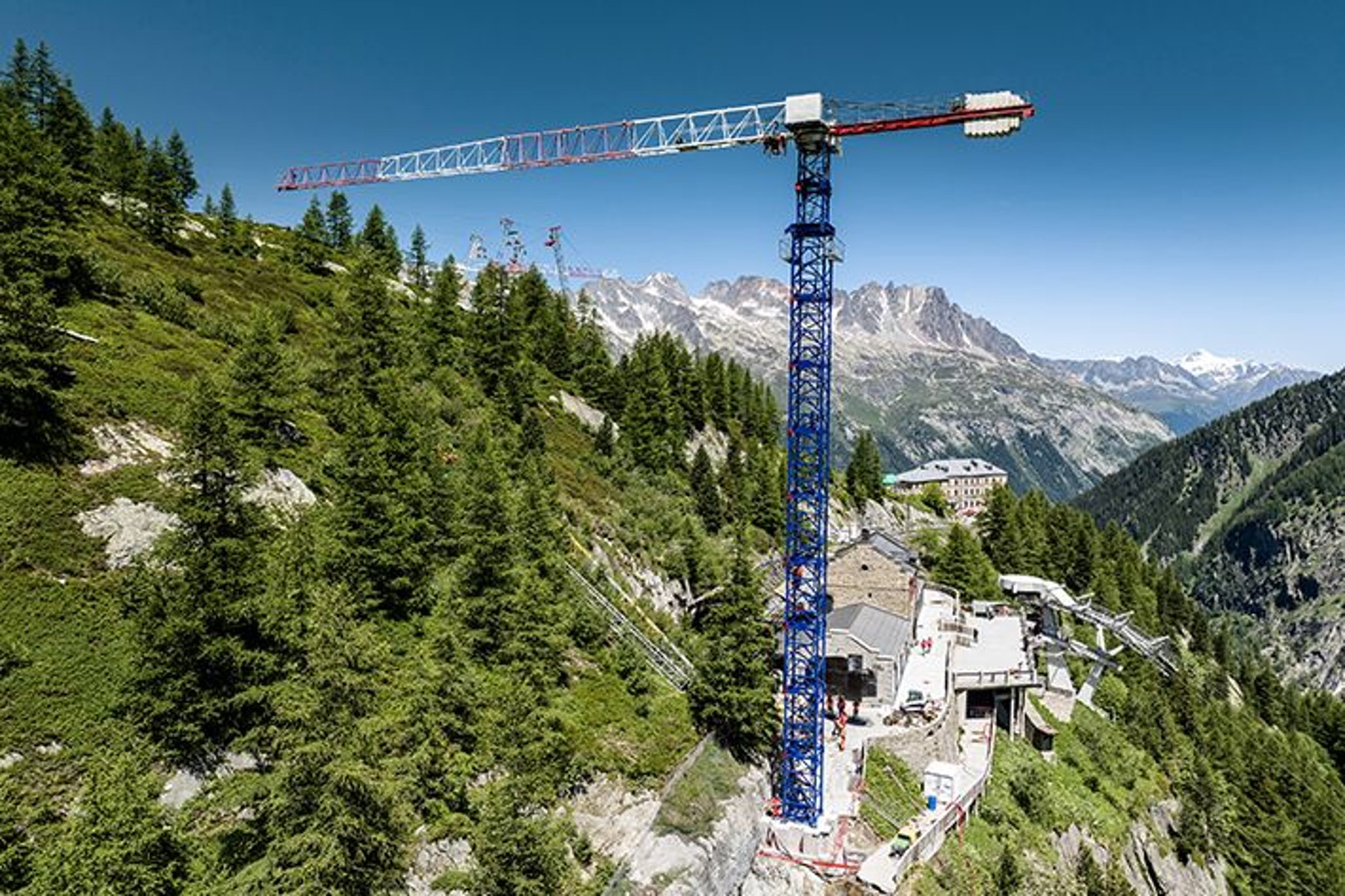 Biberach: Kran von Liebherr am Mont Blanc im Einsatz