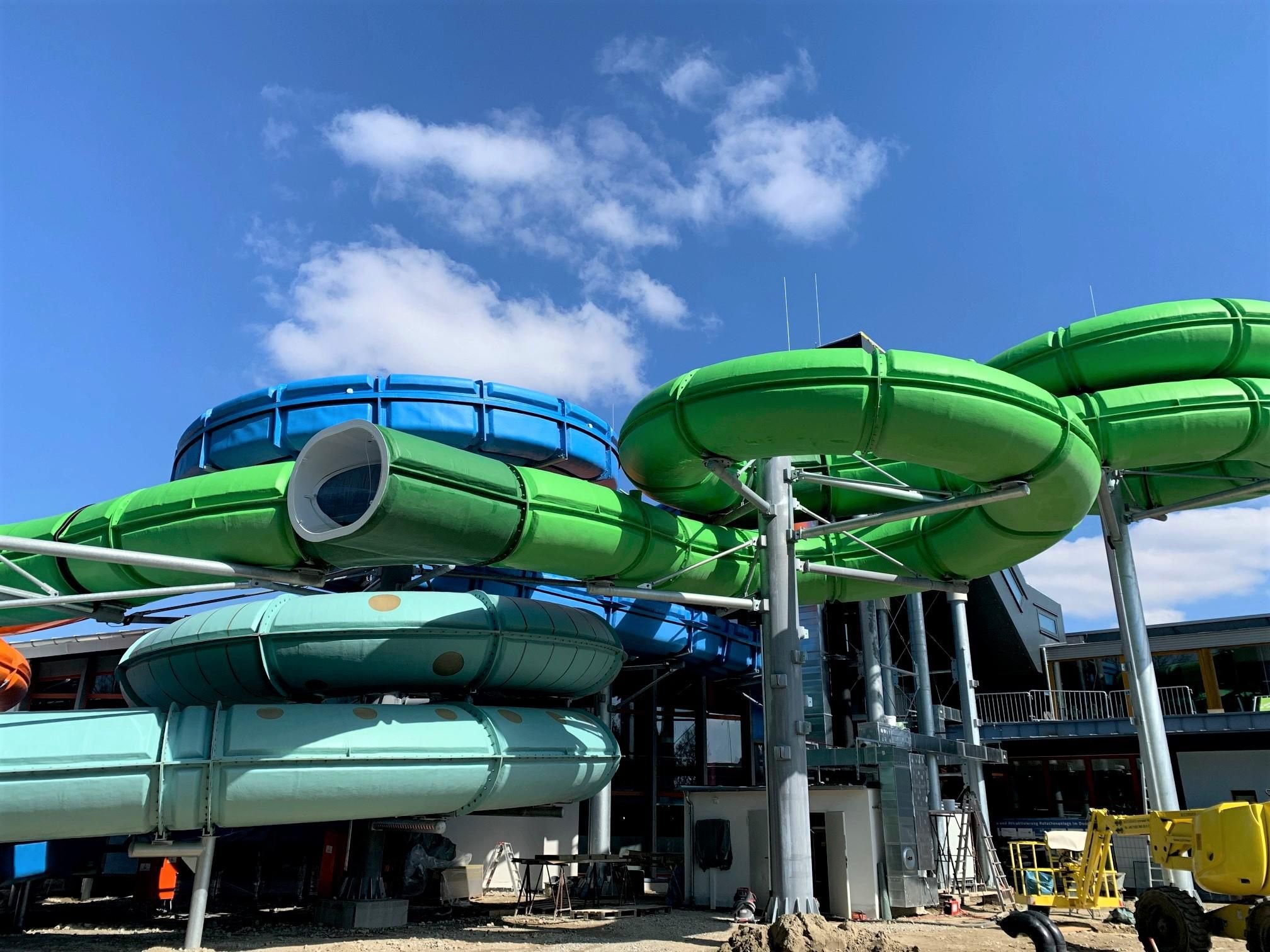 Donaubad im Mai zu: Rutschen werden erst später eröffnet