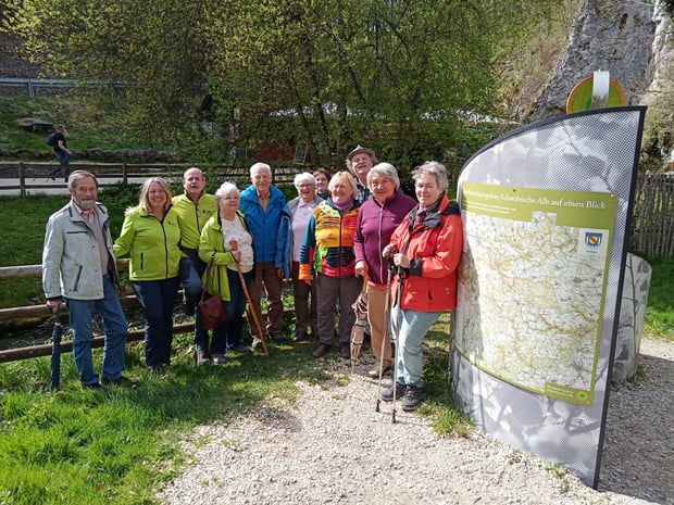OG Rottenacker besucht Wimsener Höhle