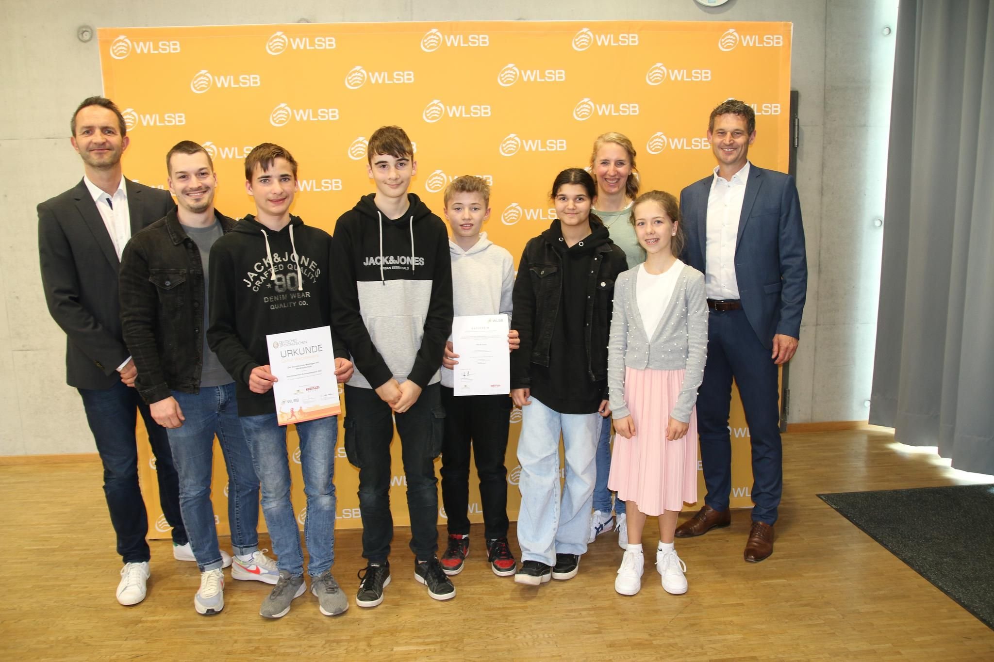 WLSB ehrt Schulen in Baustetten und Mietingen