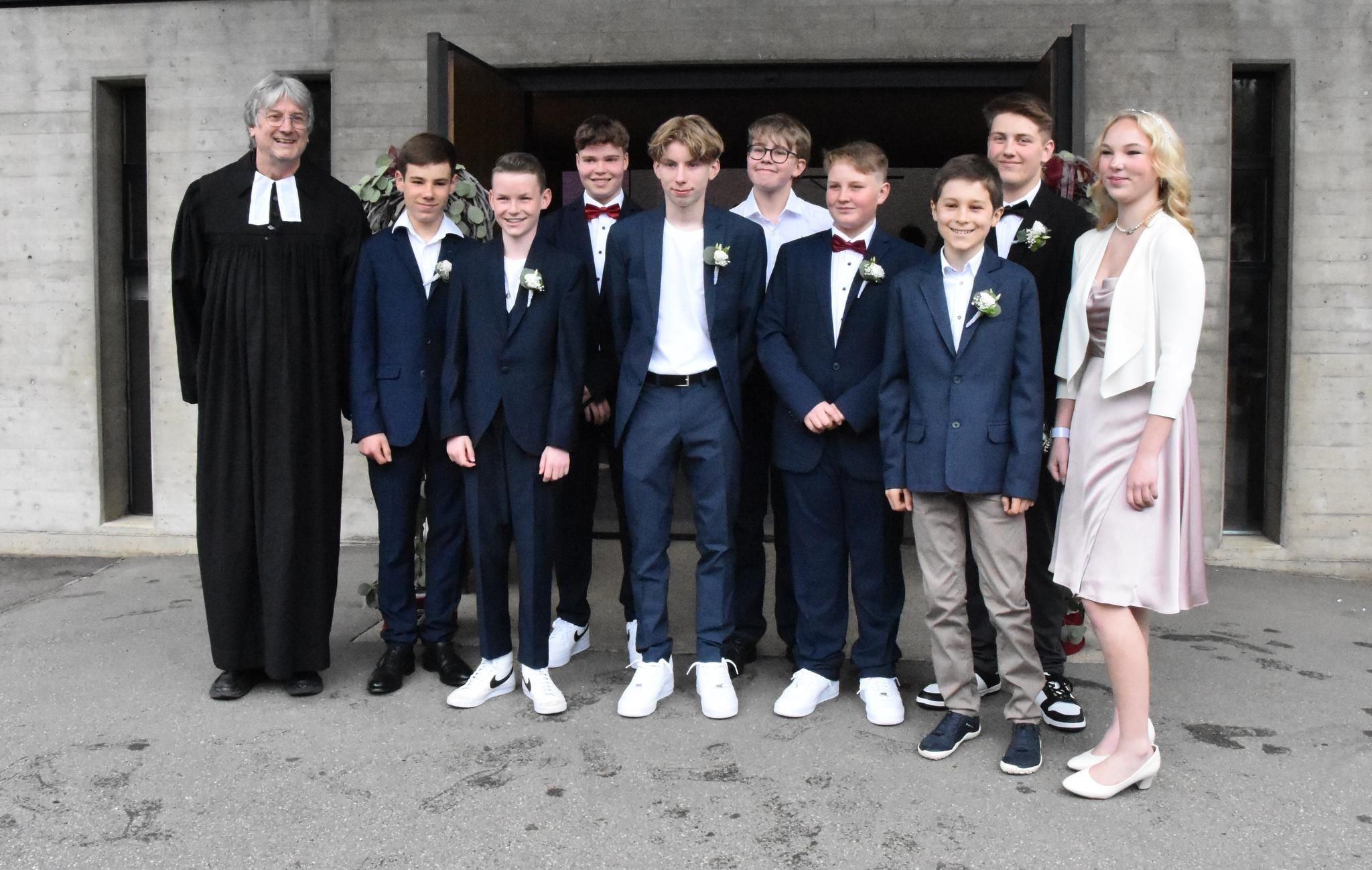 Konfirmation in der Auferstehungskirche Tuttlingen