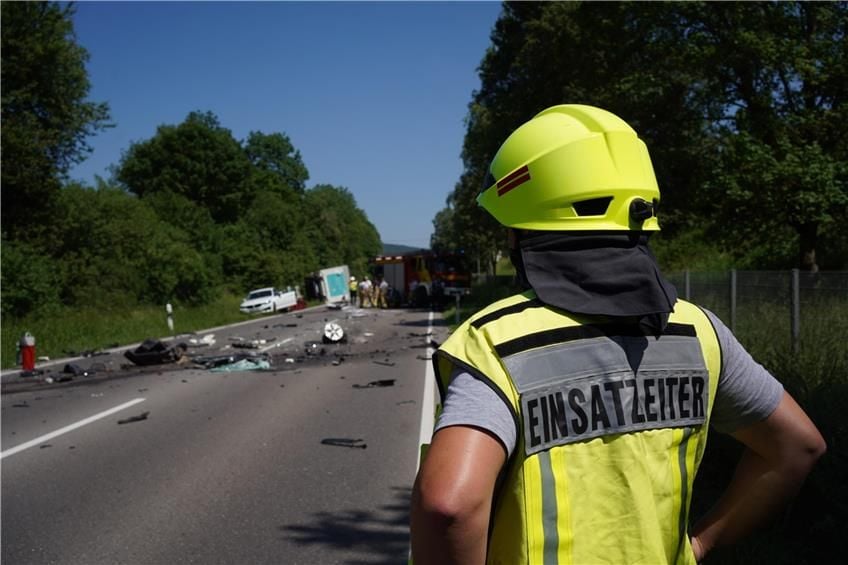 Unfall auf B463 bei Ebingen