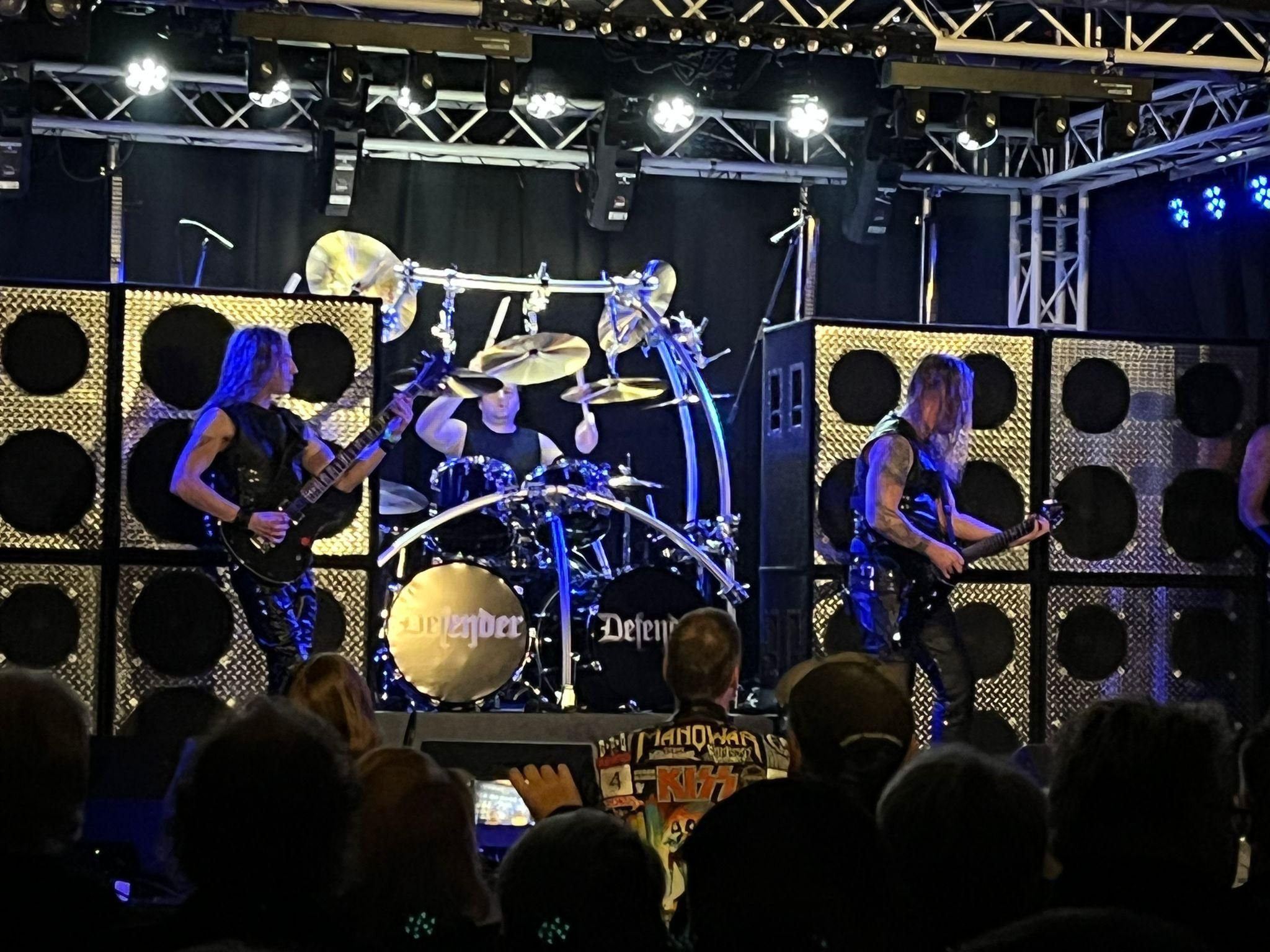 Defender kommen nach Heudorf