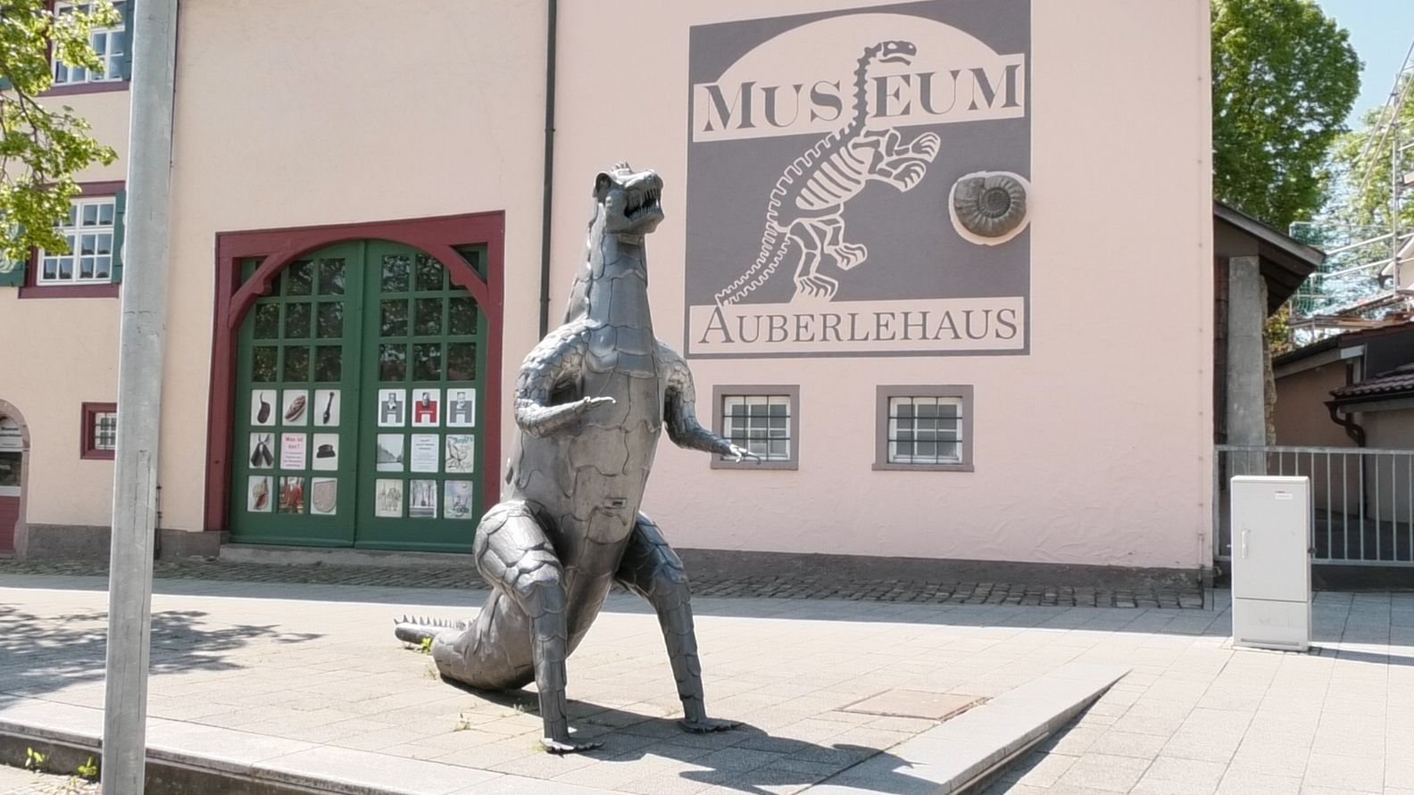 „Denk mal nach‟: Was hat es mit diesem Denkmal auf sich?