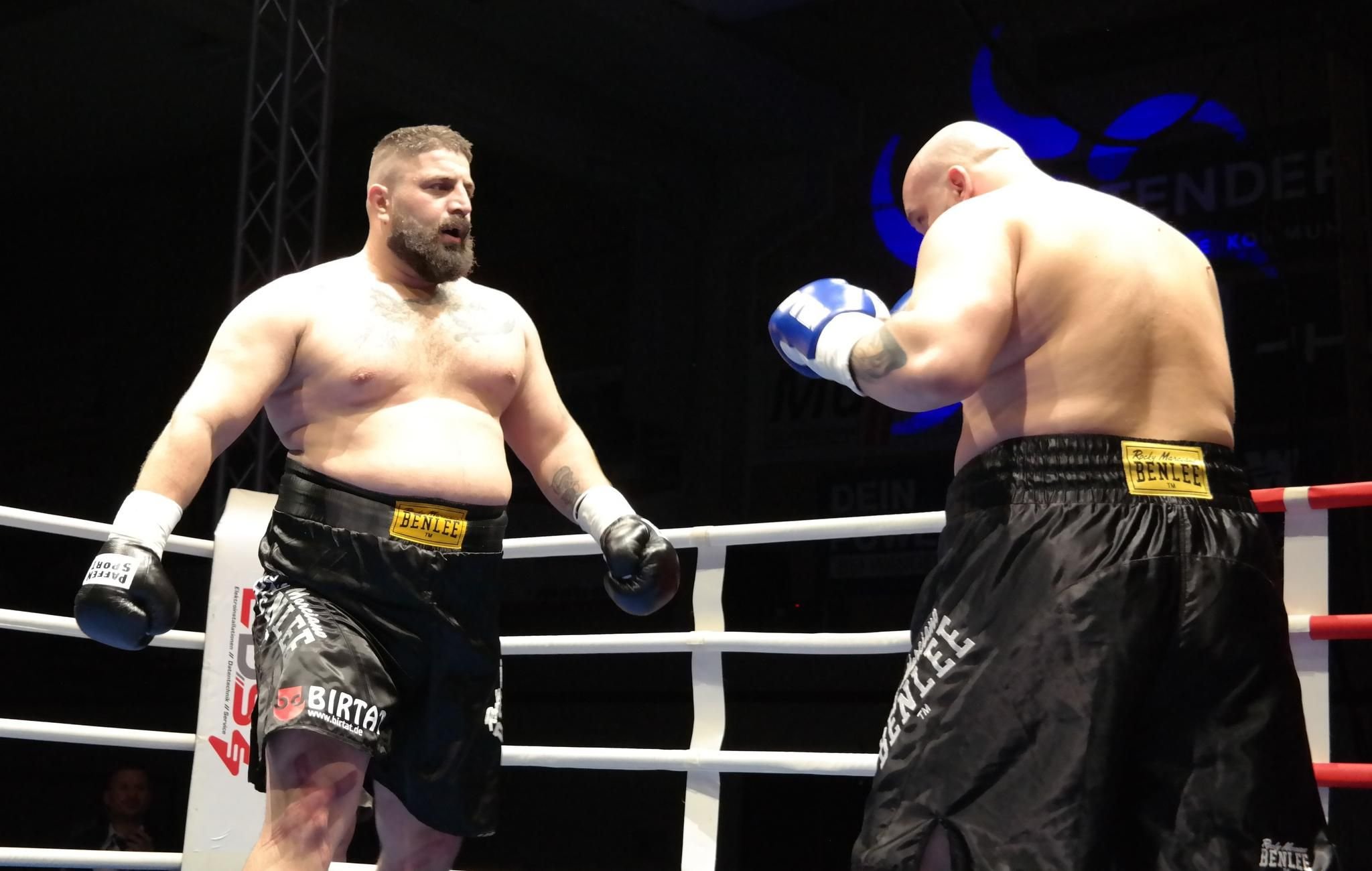 Umut Camkiran gewinnt und plaudert ein Highlight aus