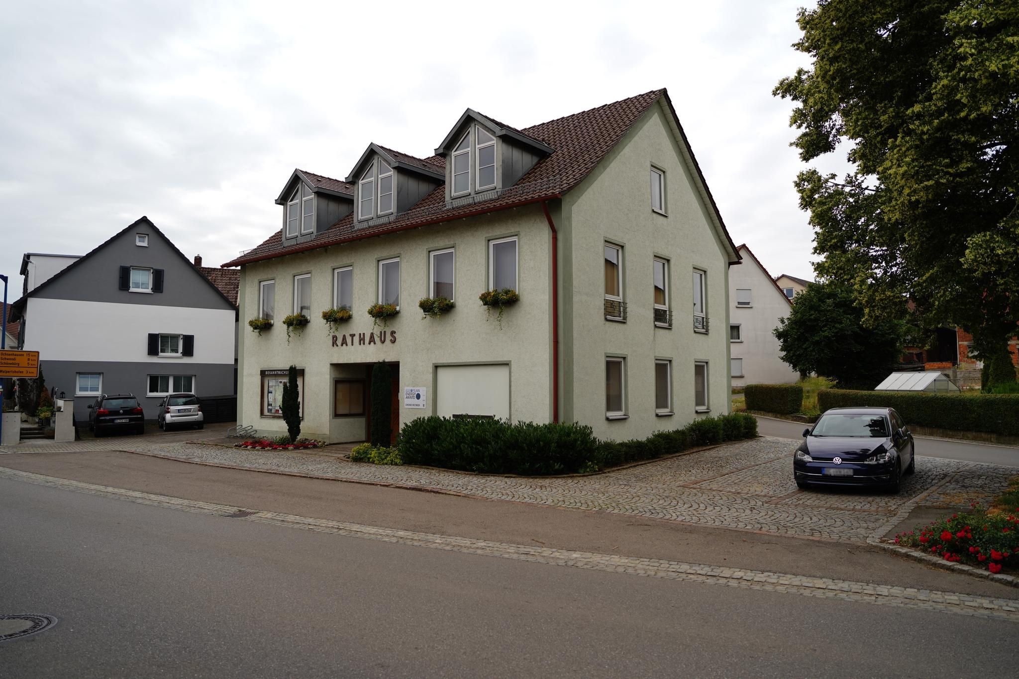 Mietingen saniert ehemaliges Rathaus