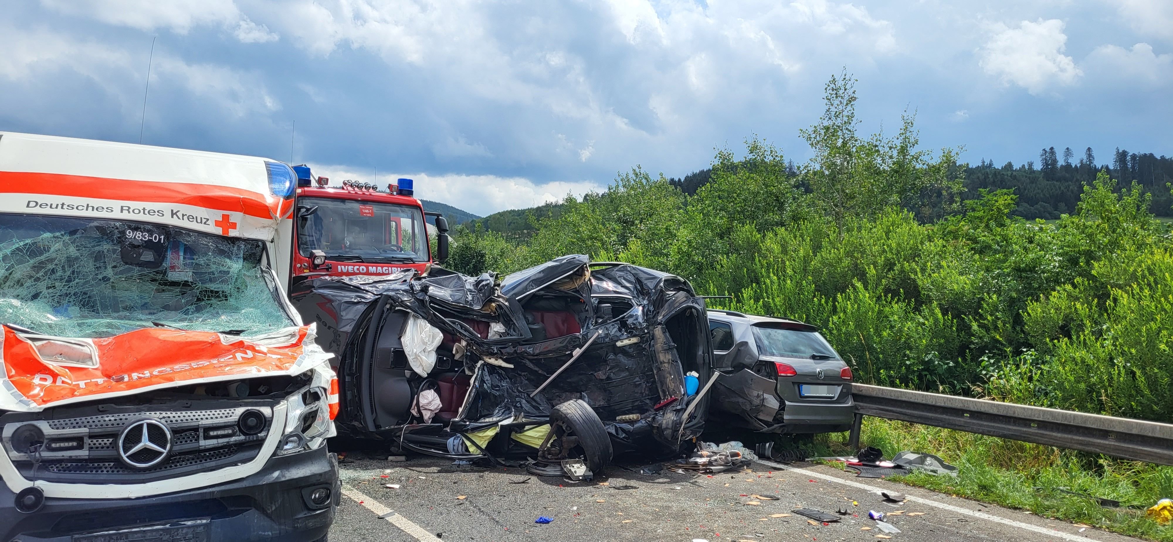 Schwerer Unfall bei Talheim: B523 gesperrt