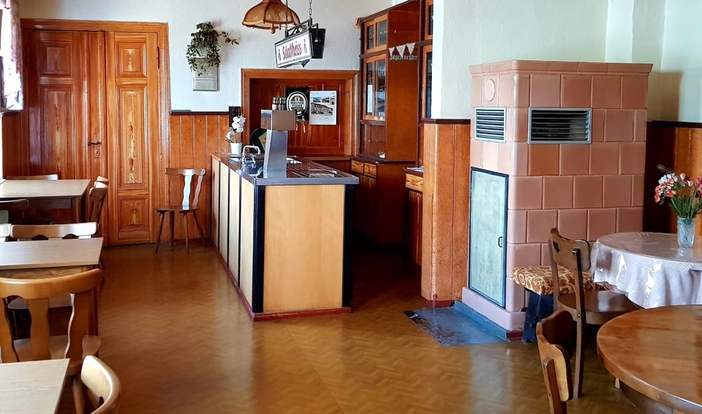 Urige DDR–Kneipe auf dem Land geerbt