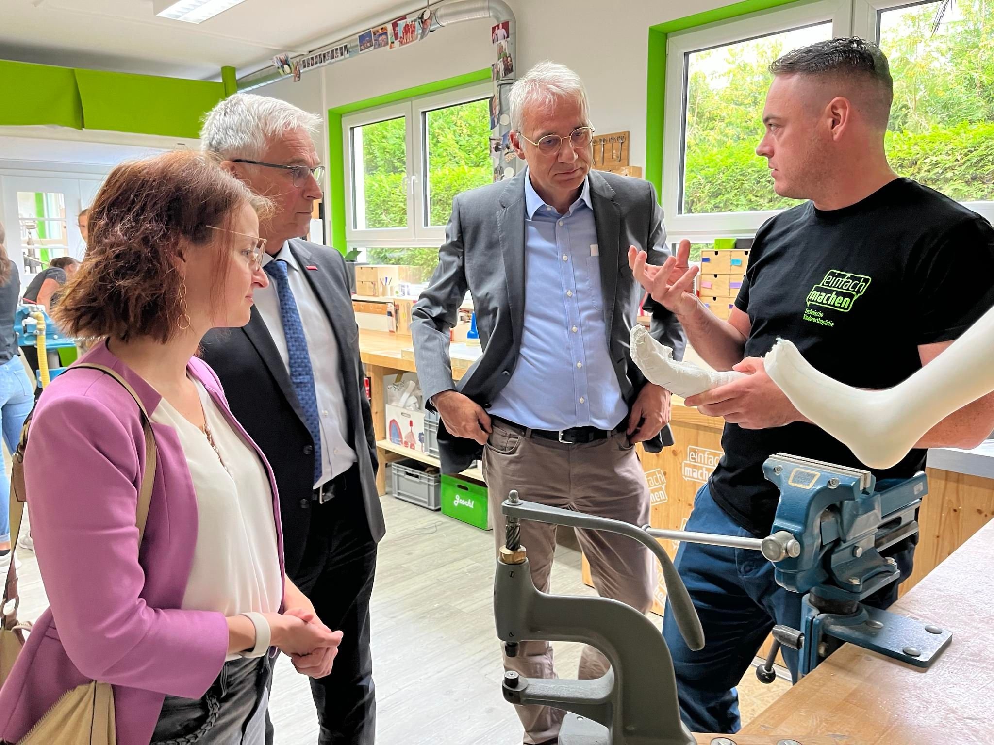 Wenn der Schuh beim Orthopädietechnik–Betrieb drückt