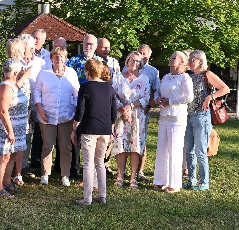 50 Jahre Abitur: Merkel trifft ihre Mitschüler